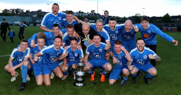 Banbridge turns blue - Photo 1 of 11 - Alpha Newspaper Group
